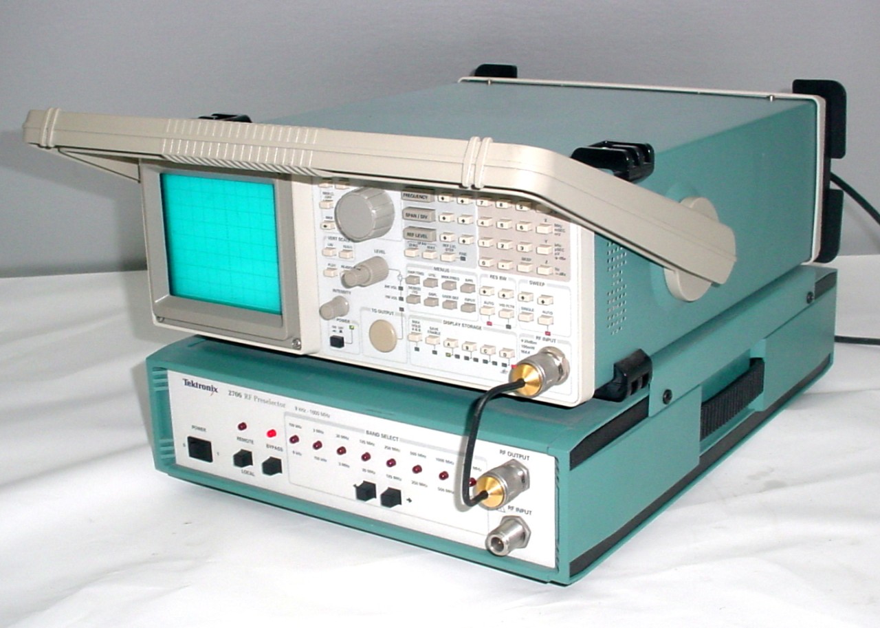 Tektronix Spectrum Analyzer 2712 And Rf Preselector 2706 9 Khz To 1800 Mhz