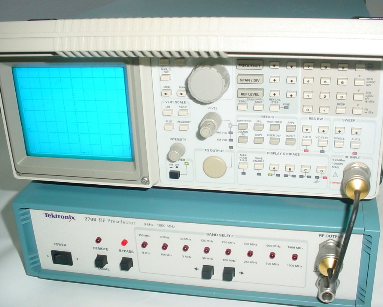 Tektronix Spectrum Analyzer 2712 And Rf Preselector 2706 9 Khz To 1800 Mhz