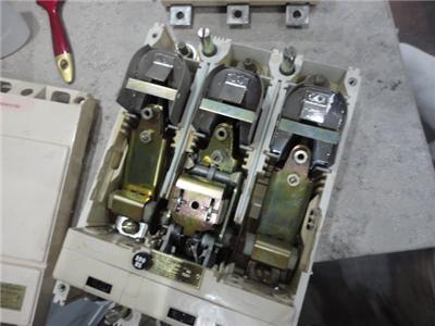 CHILTON NAVY CIRCUIT BREAKER AQB-A250 600V 50/60HZ 250V. D.C STOCK K610 ...