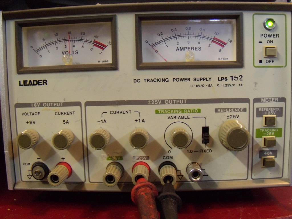 Leader LPS-152 DC Power Supply - Triple Output *GOOD WORKING ...