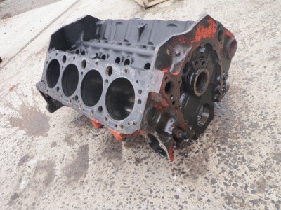 Chevy 305 V8 Standard Bore Engine Block 1980-up 14010201 | eBay