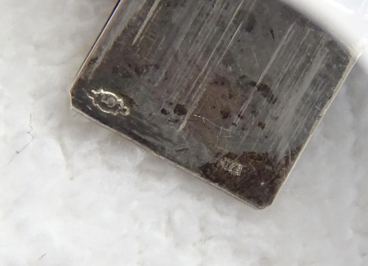 Help with 835 hallmark - www.925-1000.com