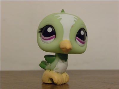 Littlest Pet Shop LPS #1127 Green Hummingbird with purple eyes | eBay