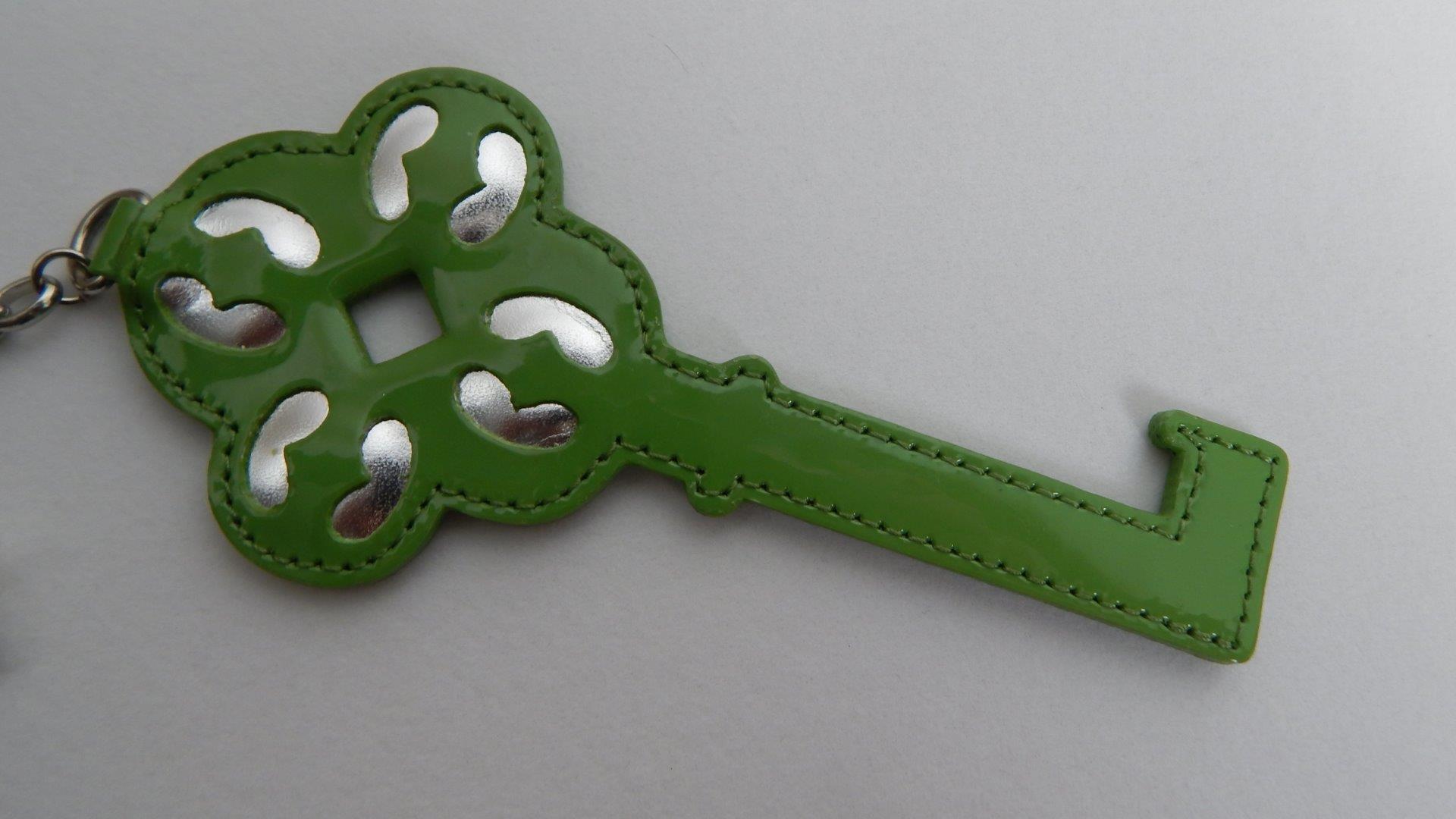 Genuine Brighton Estate Key Fob Magnetic Handbag Charm BLACK GREEN OR ...