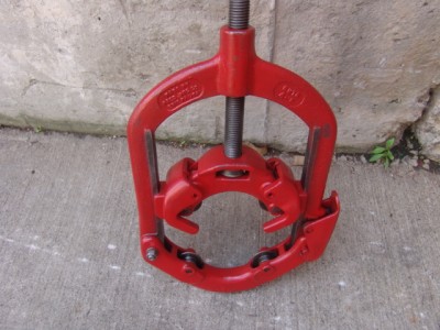 REED 4-6 INCH HINGED PIPE CUTTER MODEL H-6
