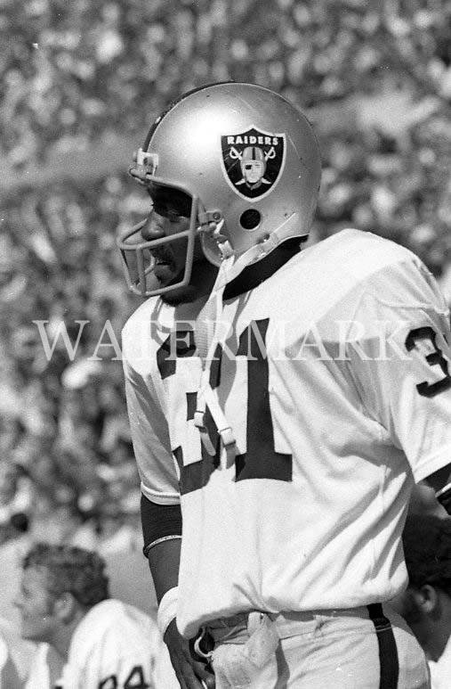 Jack Tatum Sideline Pose Oakland Raiders Football 8x10 11x14 Press ...