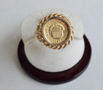 Lady's 14K Yellow Gold Southern Methodist University "SMU" Class Ring ...