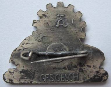 RARE German 1938 VW Volkswagen Factory Badge Pin Nazi Foundation stone ...