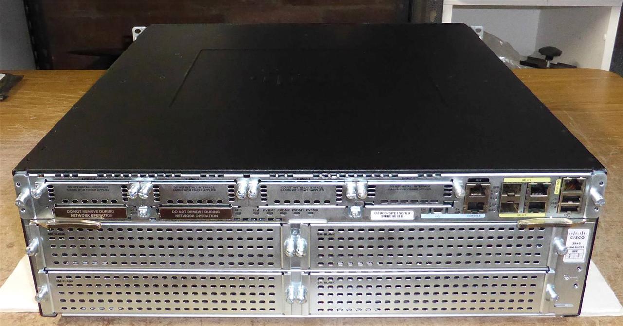 CISCO 3945/K9 router with SPE150; 3 x GE interfaces,4EHWIC,4DSP,4SM ...