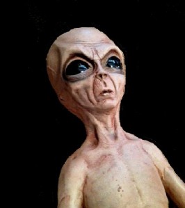 Flat backed foam filled Alien Prop 4 1/2 feet tall NEW Halloween ...