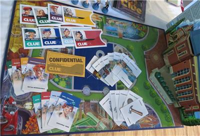 Clue FX Electronic Talking Game Deluxe Detective 9 Locations Butler 8 ...