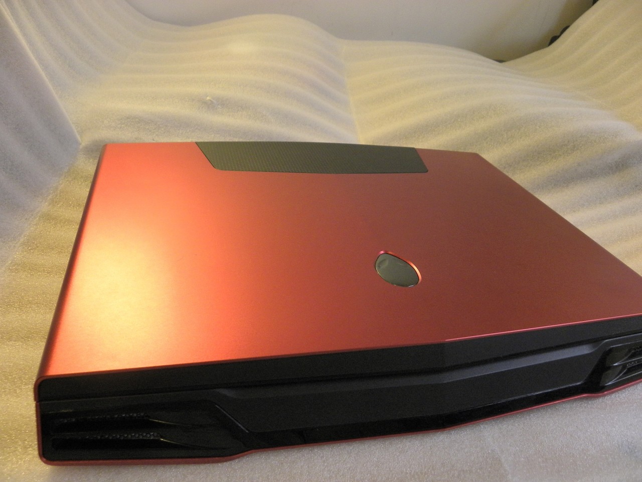 ALIENWARE M17X GAMING LAPTOP 6GB DDR3 GTX 260 NEBULA RED