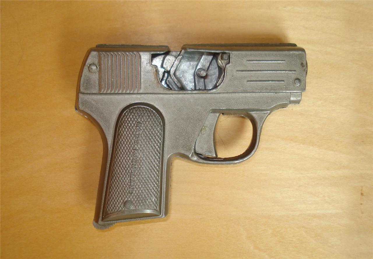 Vintage MI5 Repeating Cap Pistol Toy Gun and Box