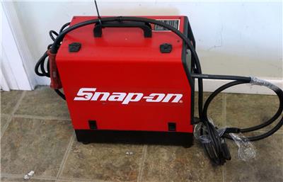 SNAP ON Welder MIG 135 Gas/Gasless Wire Welder