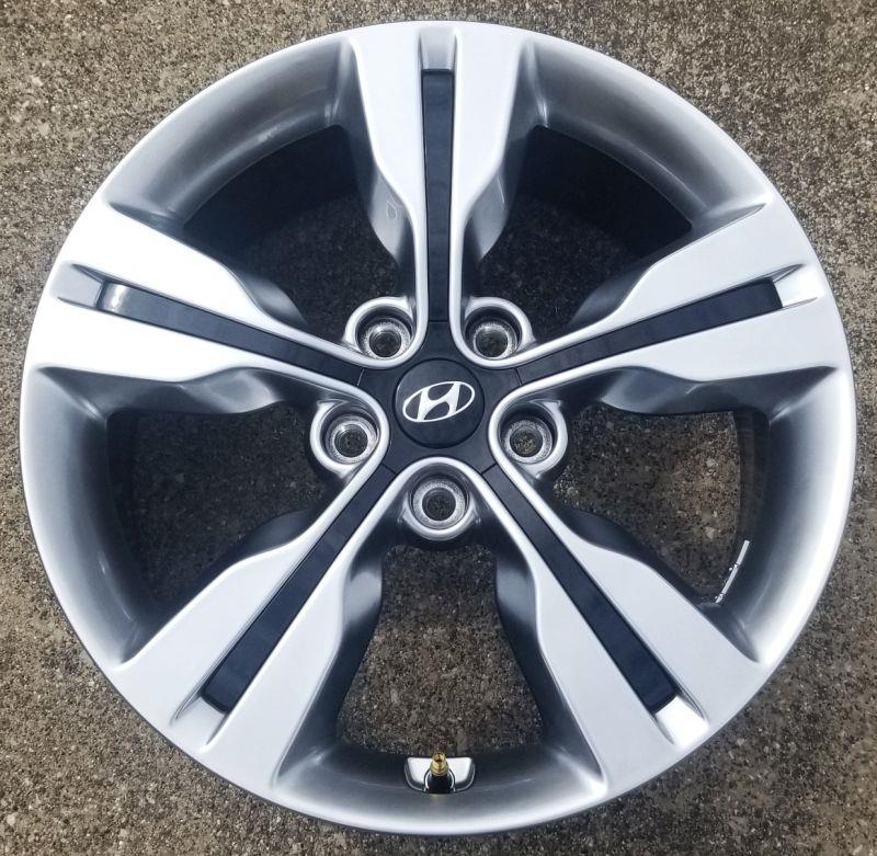 One Hyundai Veloster 2012 - 2017 Factory OEM Wheel 18" Rim 70813 for ...