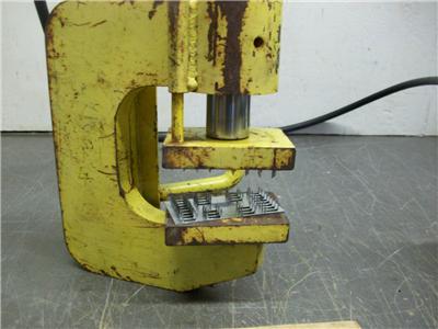 SPX Portable C Frame Truss Nail Plate Press w/ SPX PA6 Air Powered Pump ...