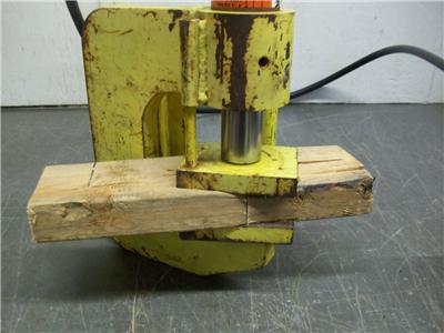 SPX Portable C Frame Truss Nail Plate Press w/ SPX PA6 Air Powered Pump ...