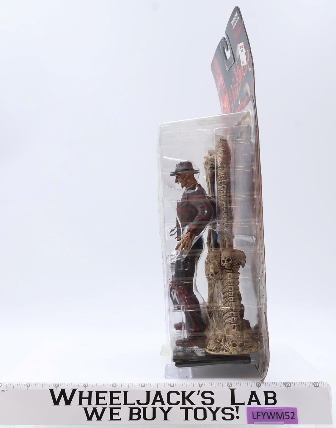 Freddy A Nightmare On Elm Street Movie Maniacs 1995 McFarlane Toys NEW ...