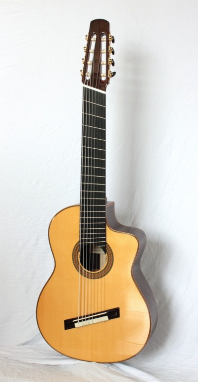 11 String Altgitarren. Bartolex Alto 11 s. Classical guitar tuned in "g ...
