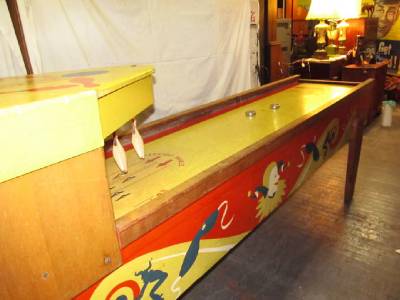 1953 Keeney's Domino Bowler Puck Game Vintage Coin-Op Arcade Bowling ...