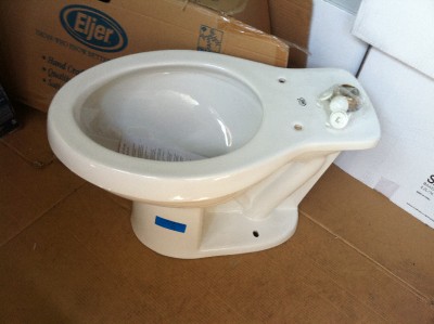 ELJER Signature 17" Commercial Tankless TOILET 111-2145 Local Pick up ...