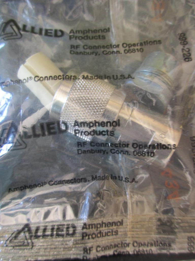 Lot Amphenol Connector 82-5589-CV TwinAx Clamp Male Plug Belden 8227 ...