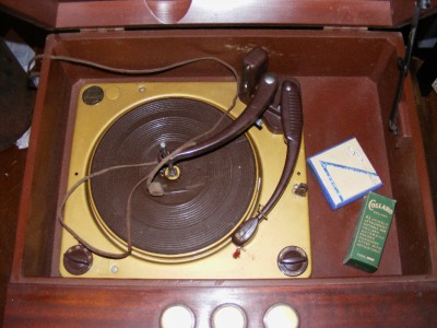 OLD England Magnavox Collaro Freestanding Record Player w/ 45 Spindle ...