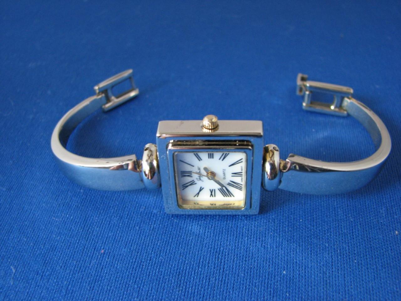 Jaclyn Smith Ladies Quartz Watch | eBay Jaclyn Smith Ladies Quartz Watch | eBay
