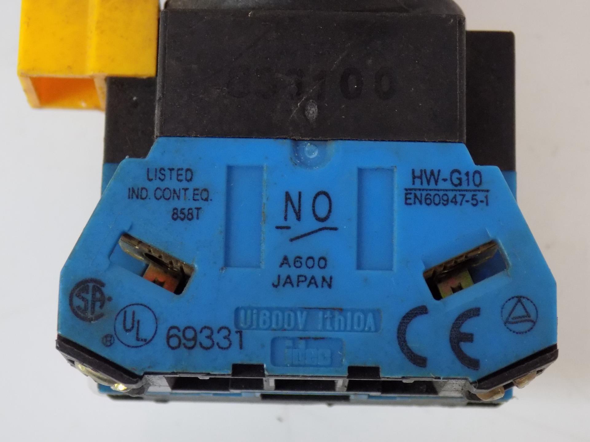 IDEC COVERED BLACK PUSHBUTTON HW-CB10 | eBay