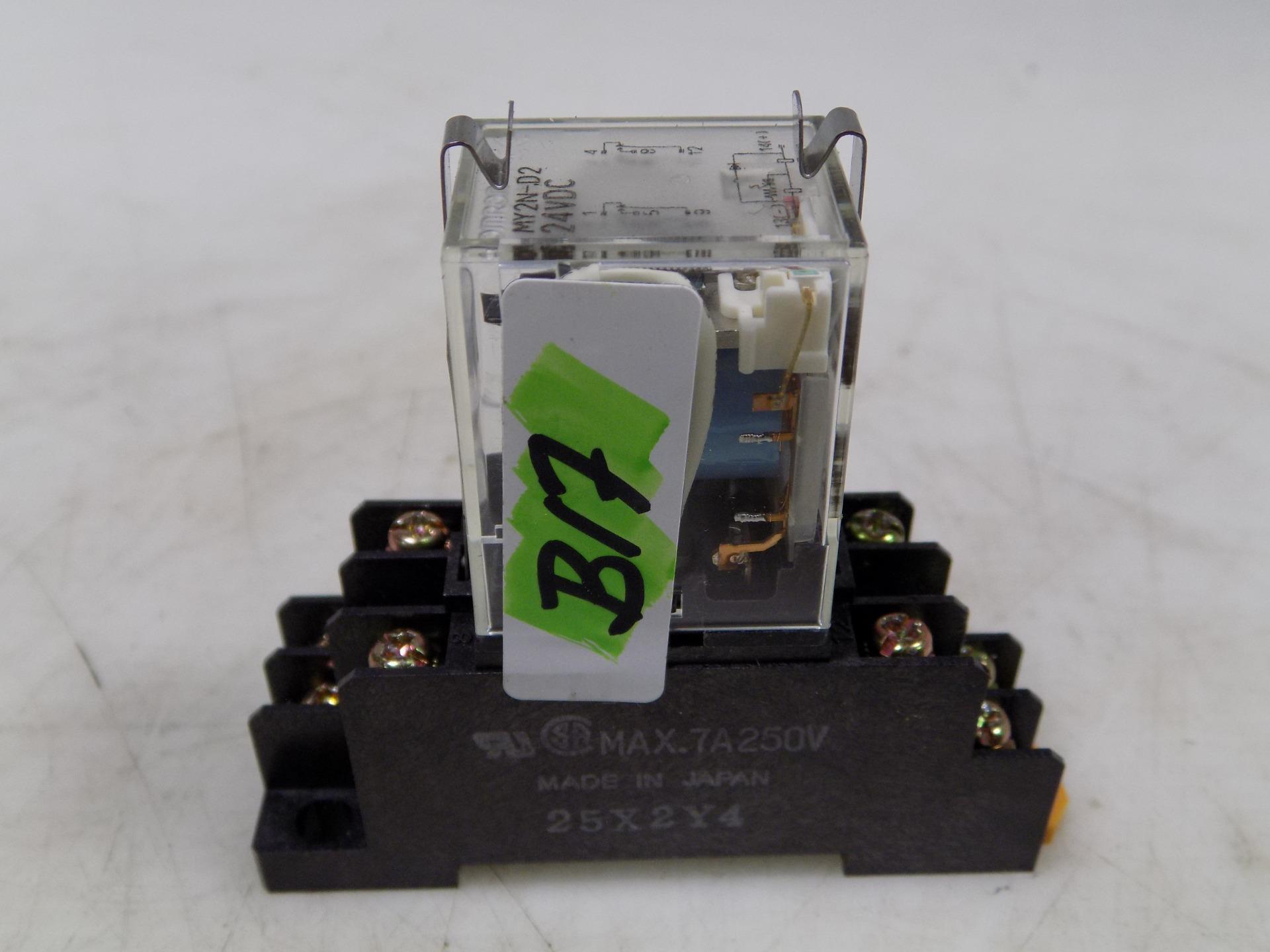 OMRON RELAY W/ BASE MY2N-D2 24VDC 646412818316 | eBay