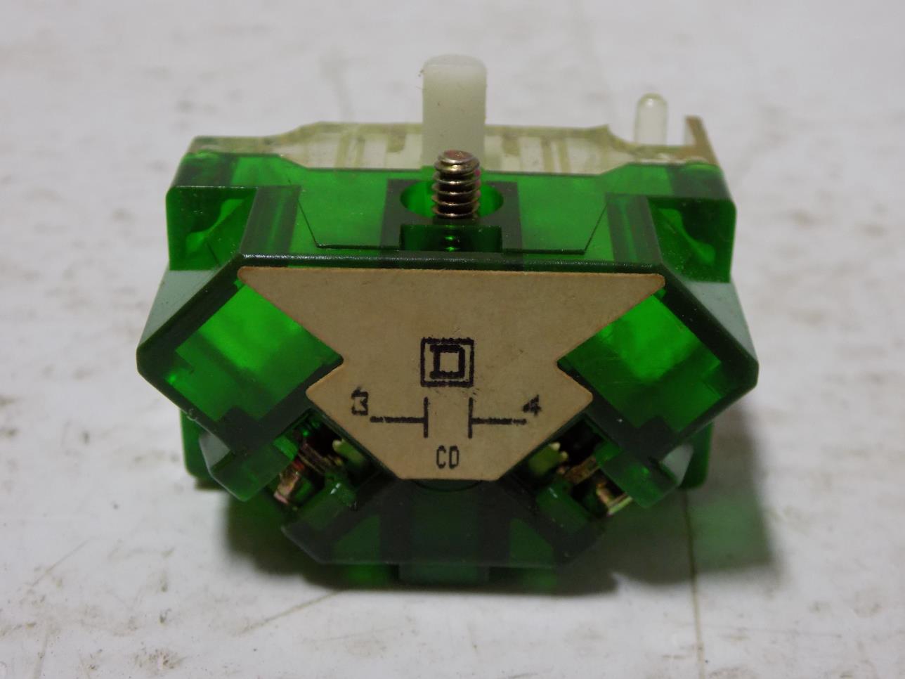 Finger-safe Electrical Component Schneider Electric 9001-KA2 Contact ...