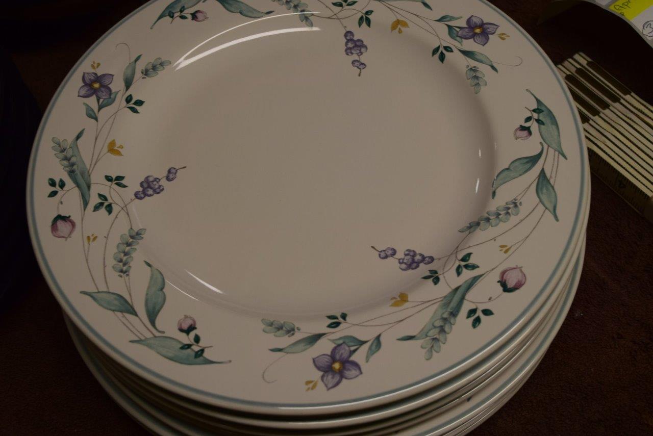Pfaltzgraff APRIL Cereal Bowls Dinner & Salad Plates 10 Each & More To ...
