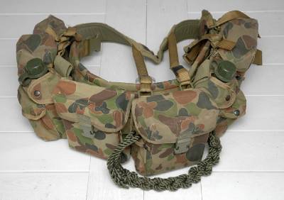 Australian Auscam DPCU Army Utility Webbing Belt Pockets Contents ...