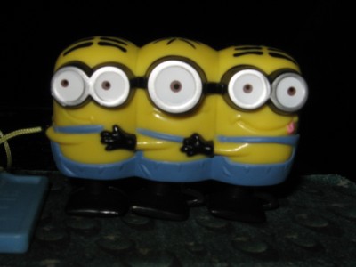 DESPICABLE ME Movie Carls Jr TOYS Conga MINIONS Game Shooter Gift Bag ...